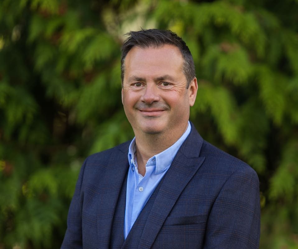 Simon Tomkins | Business Partnership